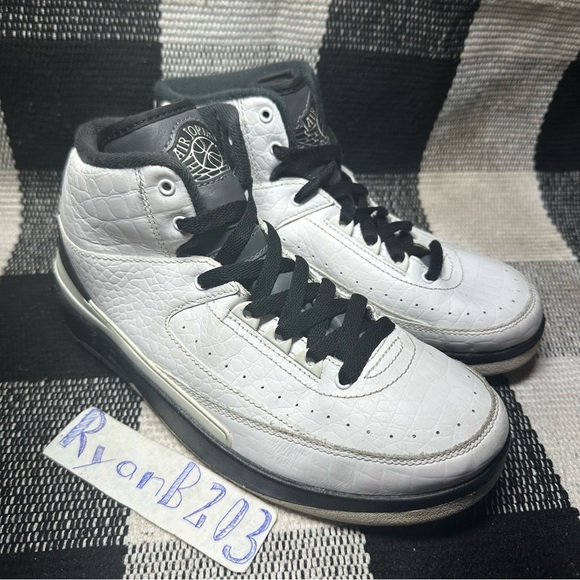 Jordan | Shoes | Nike Air Jordan Retro 2 Wing It Gs 55y 8342833 Black ...